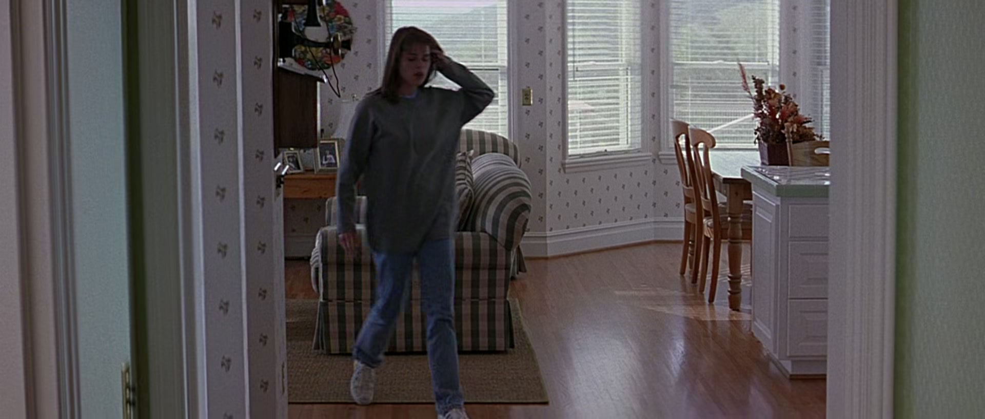 Scream - Scream00674 - Horror Mystery Thriller Screencaps